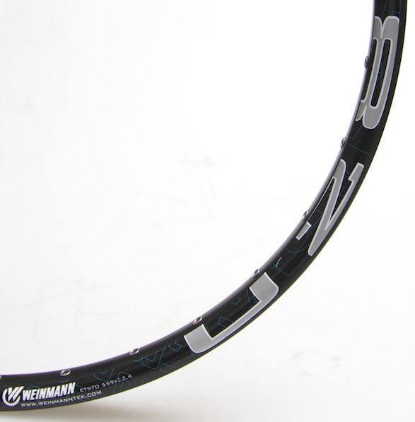 LLANTA WEINMANN 26" U28 NEGRA 32H AV